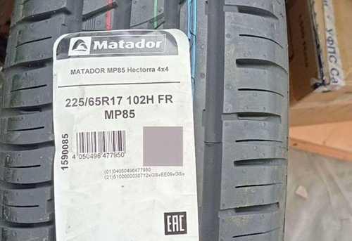 Matador MP 85 Hectorra 4x4 225/65 R17 102H