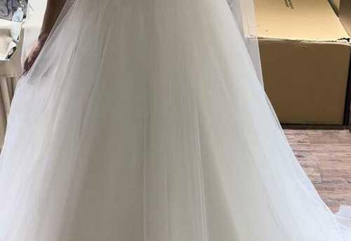 Свадебное платье 42 44 Аренда,продажа