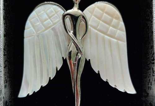 Брошь-кулон Белый ангел с перламутровыми крыльями