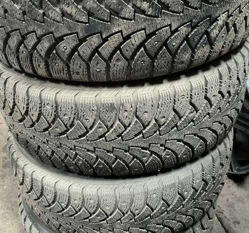 Nokian Tyres Hakkapeliitta 4 205/50 R17