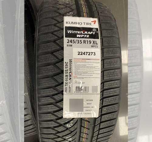 Kumho WinterCraft WP72 275/30 R19 и 245/35 R19 96W