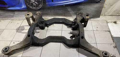 Подрамник передний Mercedes Benz W140
