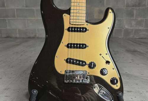 Электрогитара Fender American Deluxe Stratocaster