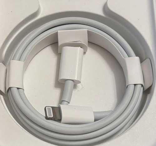 Оригинальный кабель Apple USB Type-C - Lightning