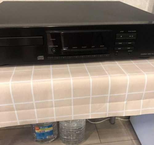 CD проигрыватель Kenwood DP-1080