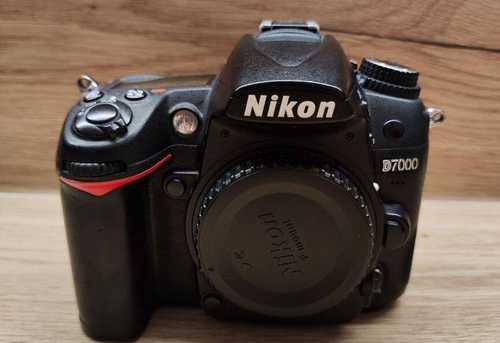 Зеркальный фотоаппарат Nikon D7000 (body)