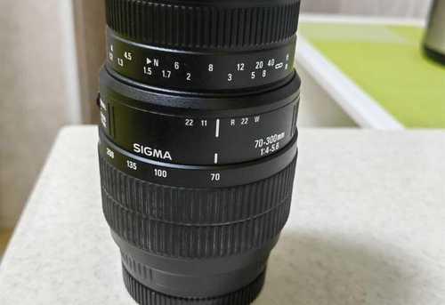 Объектив Sigma AF 70-300mm f/4-5.6 DG macro Sony