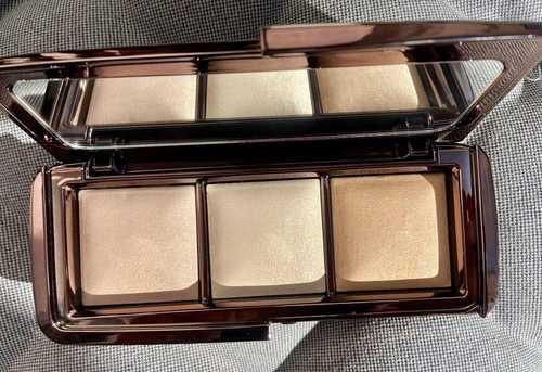 Hourglass Ambient Lightning Palette