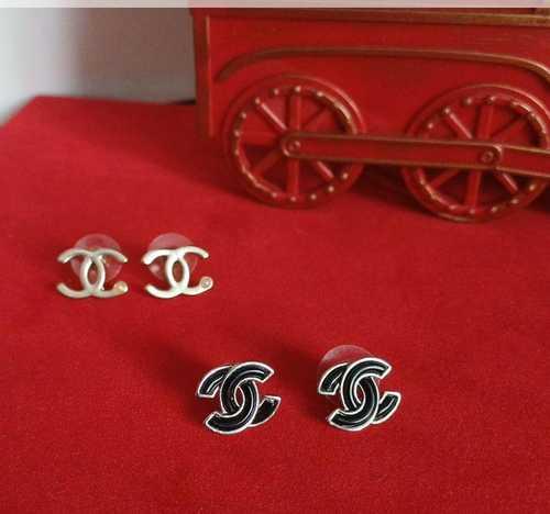 Серьги Chanel