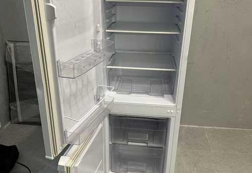 Холодильник маленький Бирюса 118
