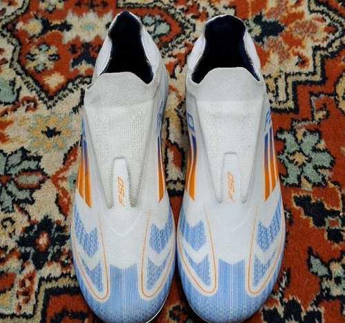Футбольные бутсы adidas 40 размер