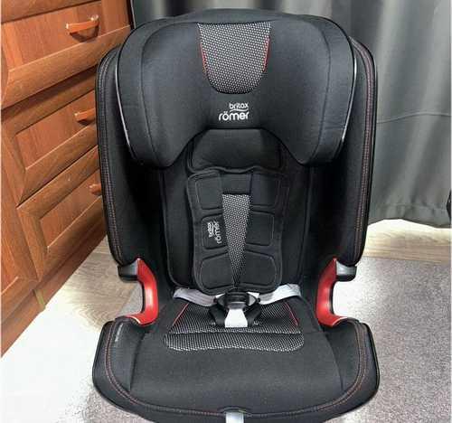 Автокресло britax romer advansafix 4r