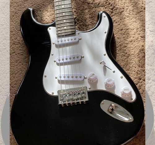 Электрогитара fender squier stratocaster