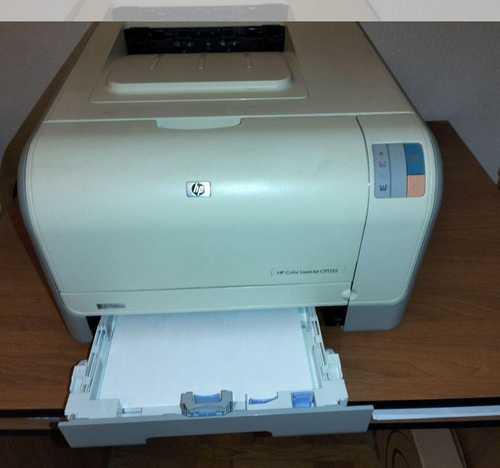 Цветной лазерный принтер HP Color Laser Jet CP1215