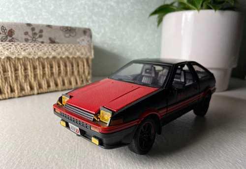 Модель автомобиля Toyota Sprinter Trueno 1:24