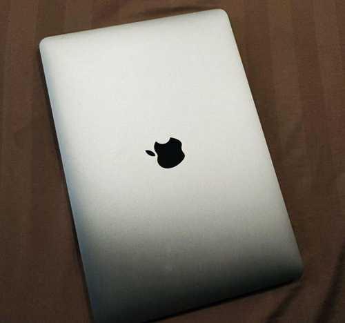 Macbook air 13 2020 m1