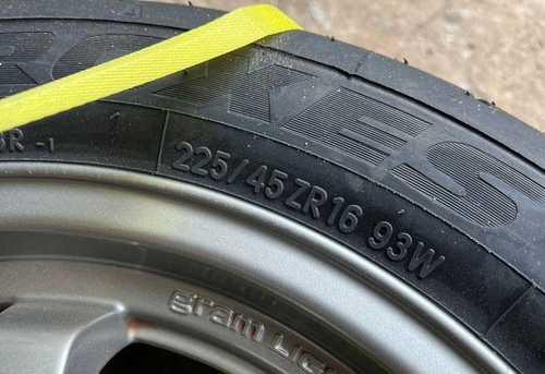 Toyo Proxes R888R 225/45 R16 93W