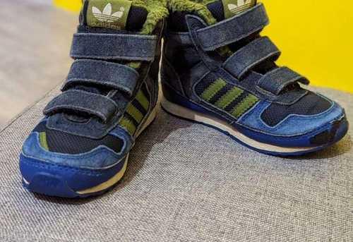 Демисезонные кроссовки и сапоги adidas