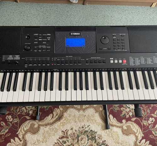 Синтезатор Yamaha PSR-E453