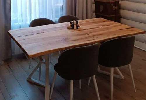 Обеденный стол на кухню
