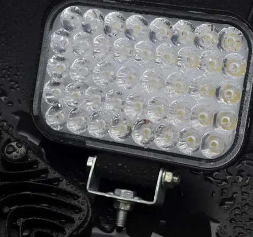 Оптом Передняя LED фара 12-100V (9,4x13,3 см)