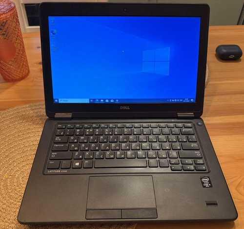 Dell latitude E7250 / i5 / 8gb / ssd 240 gb