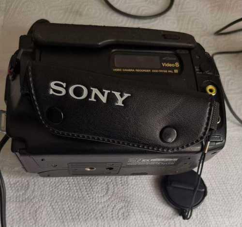 Видеокамера Sony, модель CCD-TR45E