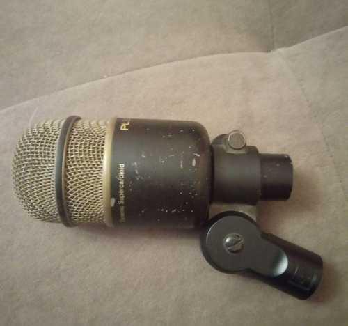 Electro Voice PL 33 для бас барабана
