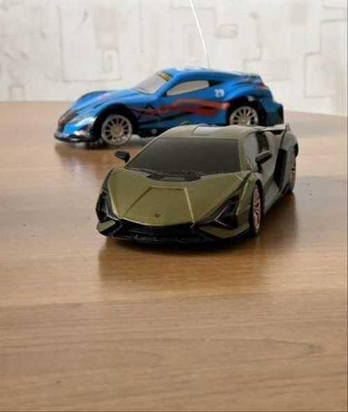 Машина Rastar ру 1:24 Lamborghini Sian