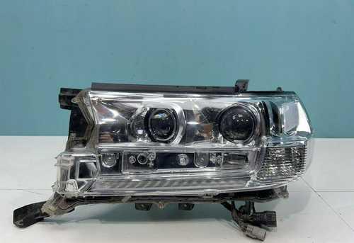 Фара левая LED Toyota Land Cruiser 200 (2015-2021)