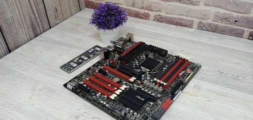 Материнская плата для 1155 asus Maximus IV Extreme