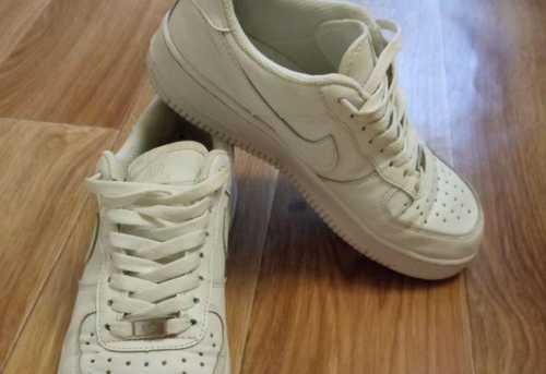 Кроссовки мужские Nike