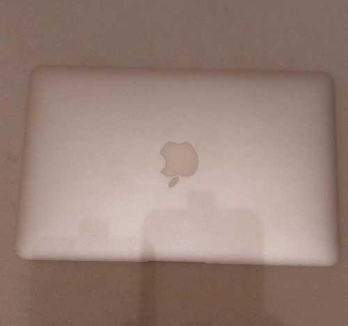 Apple macbook air 11 2011