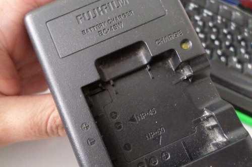 Зарядное устройство для фото fujifilm BC-45W