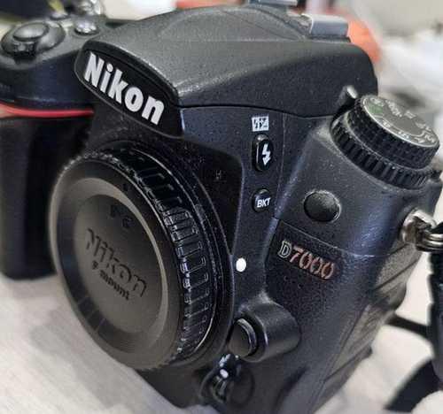 Nikon D7000 body