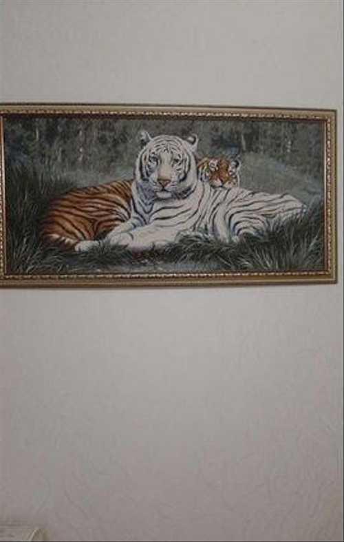 Картина тигры. Рыжий и белый