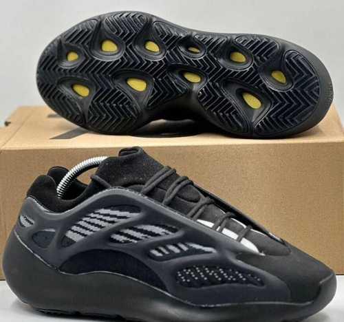 Adidas Yeezy Boost 700 (Арт.20497)