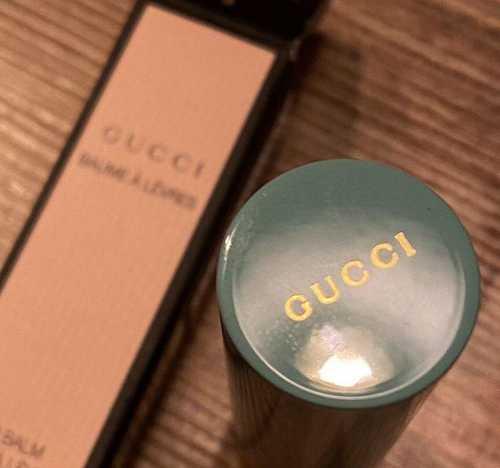 Помада Gucci