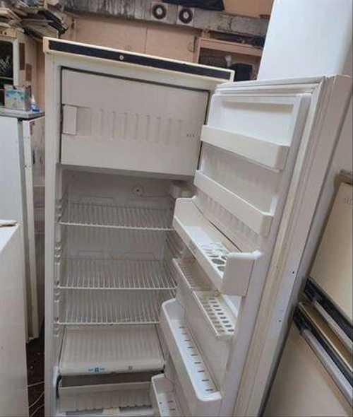 Холодильник Stinol 205.Бесплатная Доставка