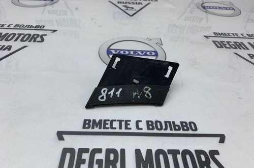 Крепление в кронштейн бампера перед пр Volvo XC70