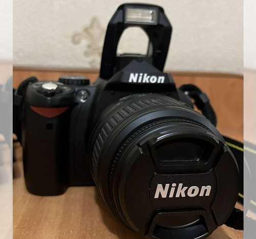 Зеркальный фотоаппарат Nikon D40