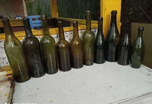 Старинные бутылки из под вина