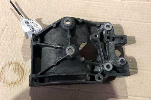 Кронштейн кондиционера Ford Focus G8DA
