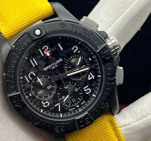 Часы Breitling Avenger 4