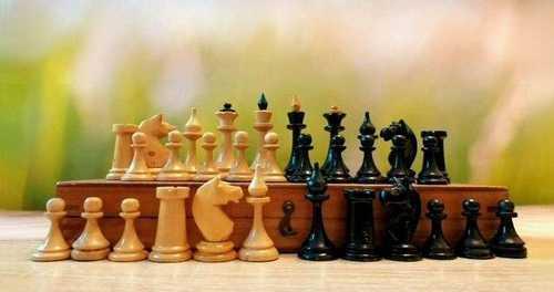 Антикварные деревянные шахматы СССР 1958 год