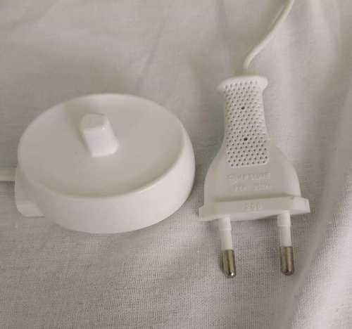 Зарядка Braun 3757 для щеток Oral-B
