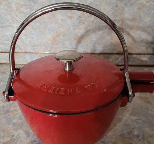 Staub чугунный чайник