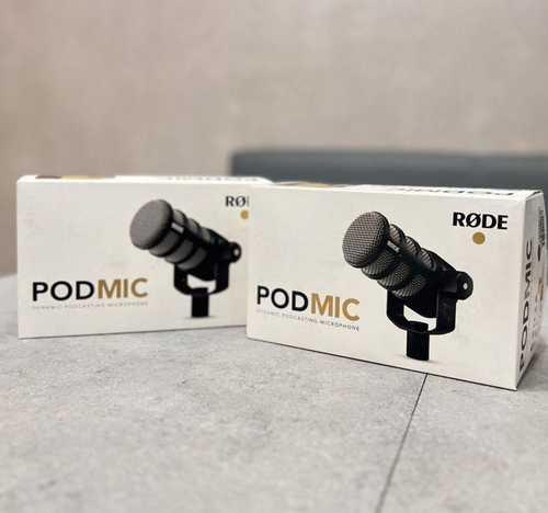 Микрофон Rode Podmic черный