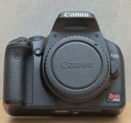 Зеркальный фотик canon Xsi(450d)body 4 тыс пробег