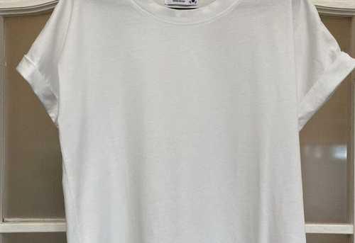 Базовая женская футболка белого цвета размер 40-42